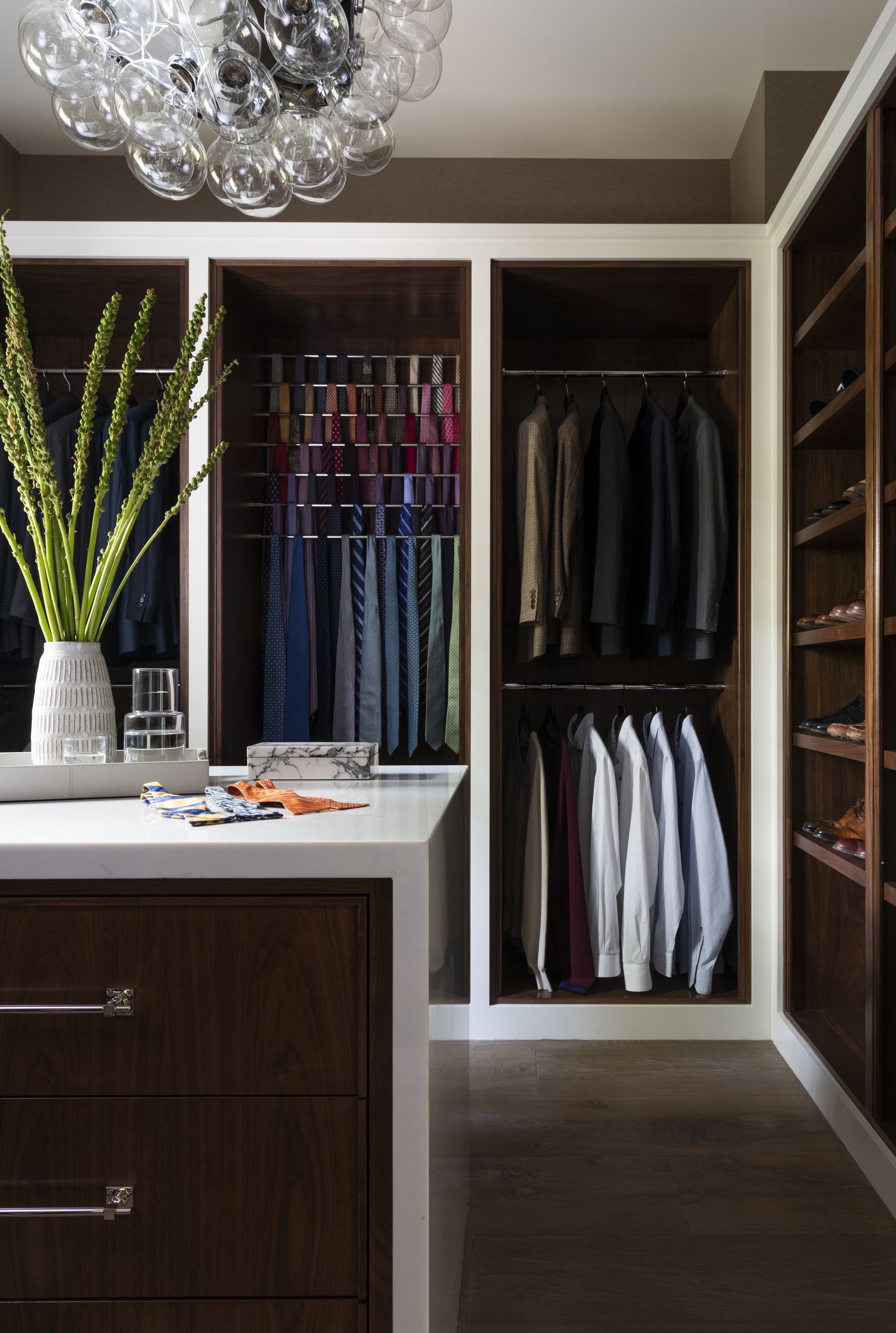 The 12 Best Closet Organizers - Declutter Your Wardrobe | Livingetc