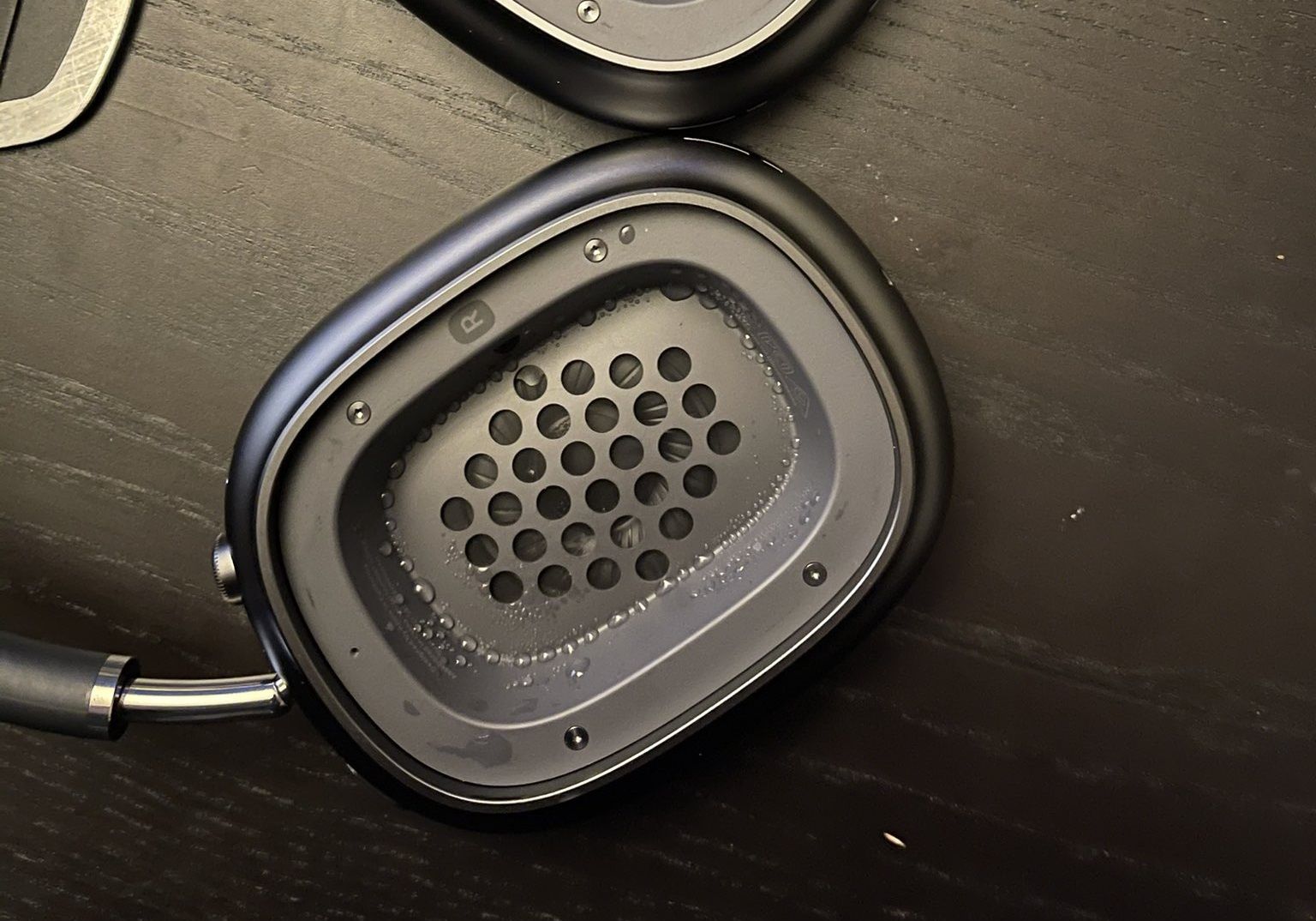 AirPods Max condensation affects more users — Apple yet to respond ...