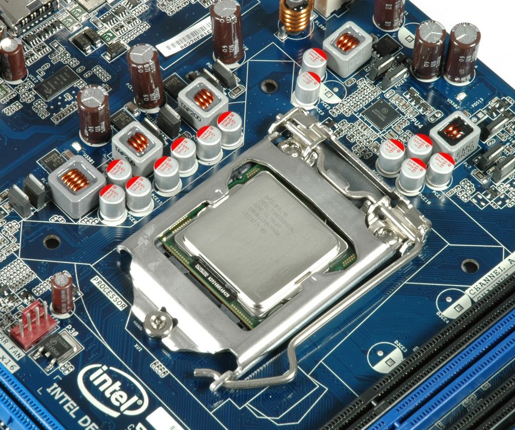 Clarkdale Platform: H55 (Intel DH55TC) - Clarkdale's Efficiency: Core ...