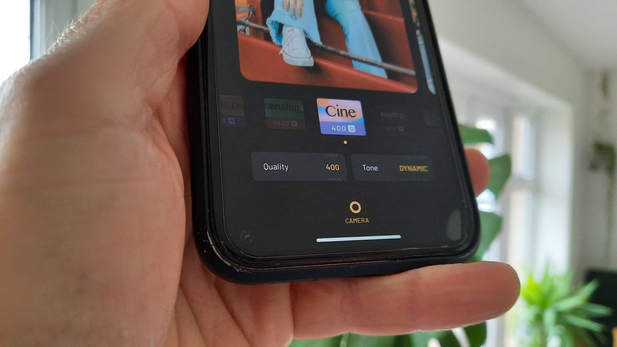 This new iPhone app is helping me take nostalgic photos like it's the ...