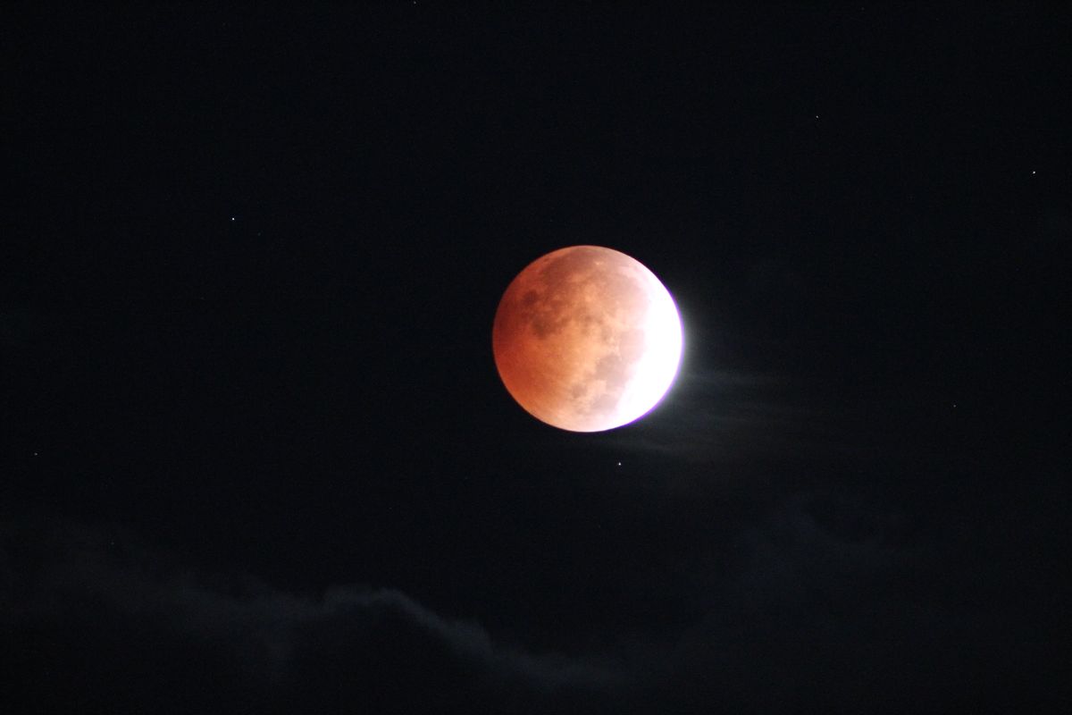 Here’s How Friday's Superlong Lunar Eclipse Works | Space