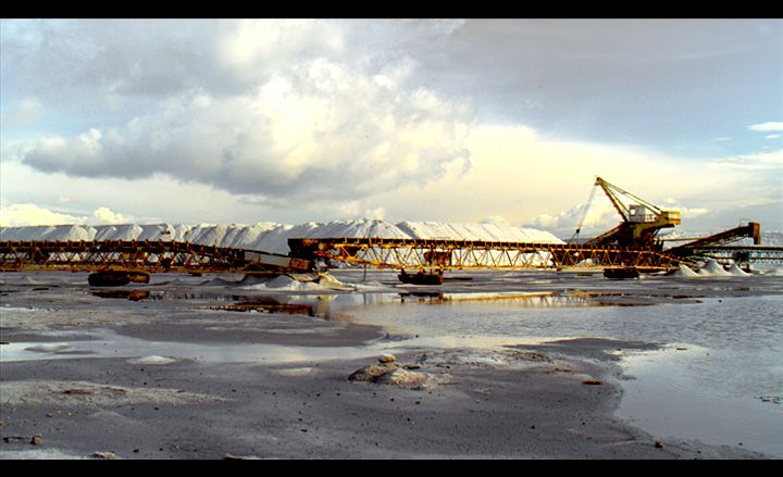 Artist Doug Aitken's 'Altered Earth' exhibition in Arles, France ...