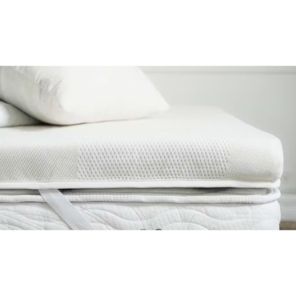 This Viral "Bed Climate System" Can Help You Sleep Better in Heatwave