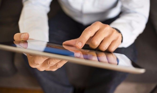 How We Test Tablets | Laptop Mag