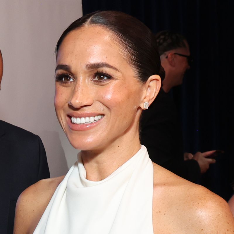 Meghan Markle Wears Anthropologie Striped Shirt to Promote Podcast ... Meghan Markle Wears Anthropologie Striped Shirt to Promote Podcast ...