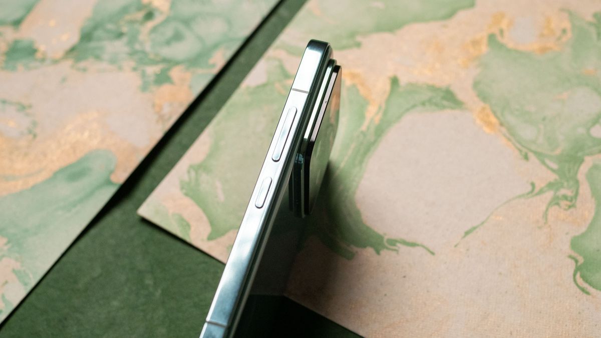 Xiaomi 14 review: Altering the flagship status quo | Android Central