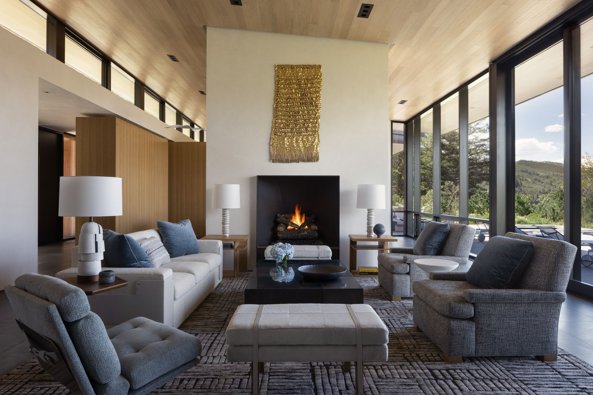 Tour this quietly elegant Aspen house which interlinks art and nature ...