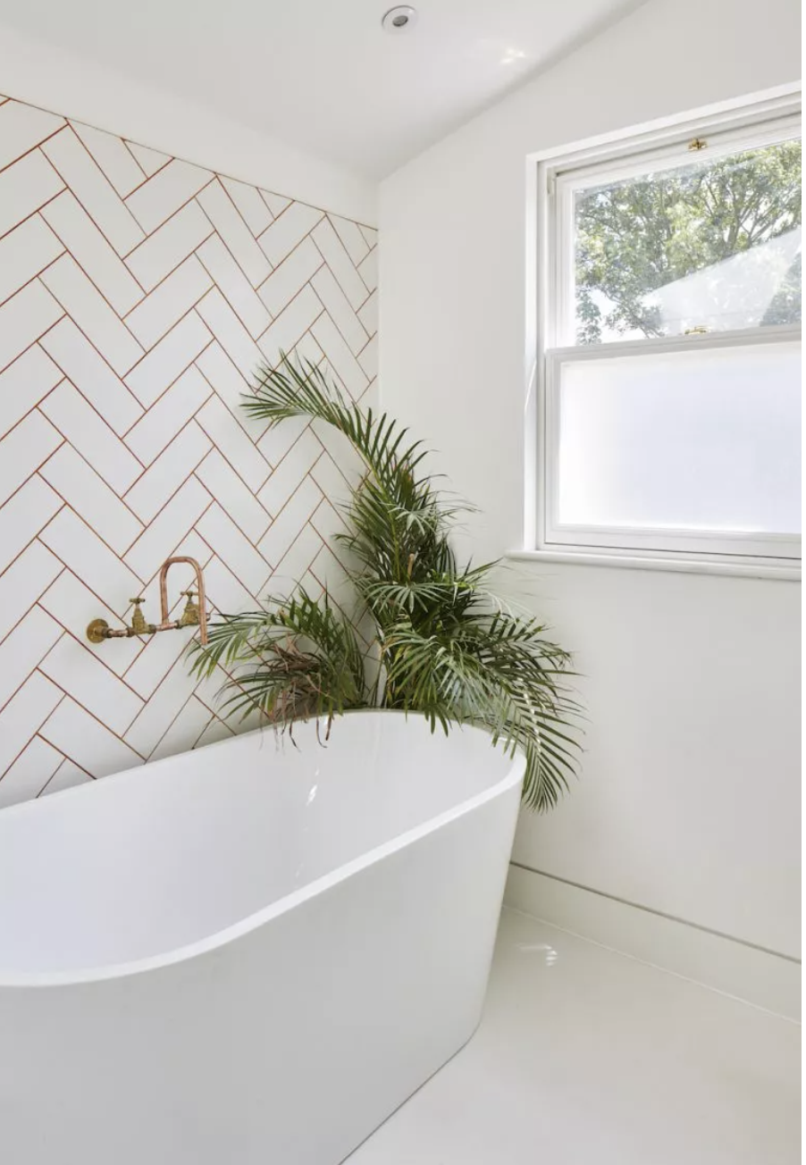 7 inspiring layouts for subway tiles that look like trends | Livingetc
