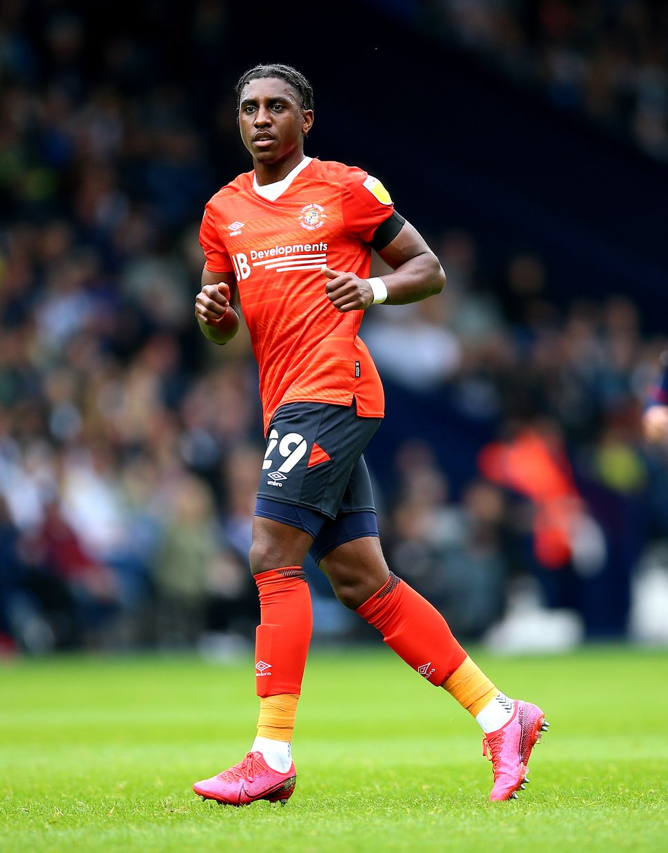 Rare Amari’i Bell goal earns Luton victory at Barnsley | FourFourTwo