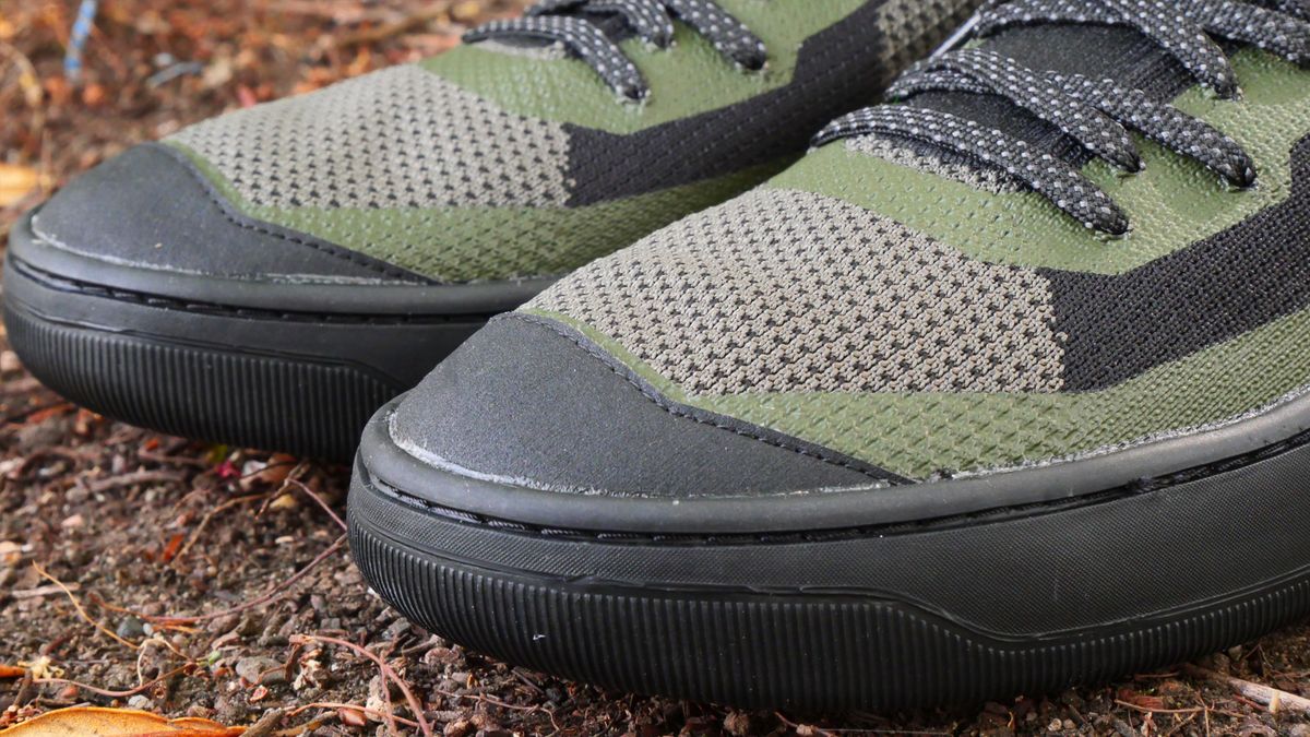 DMT FK1 shoe review – knitted flat pedal shoes | Bike Perfect