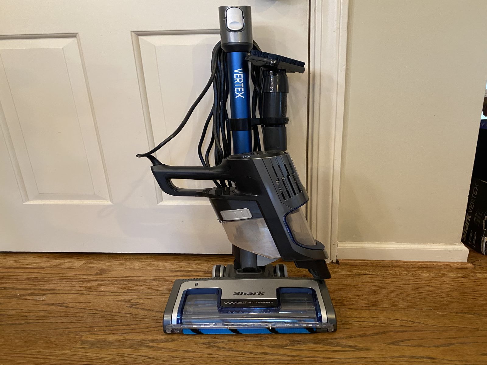 Shark Vertex Corded Ultralight DuoClean PowerFins Stick Vacuum review ...