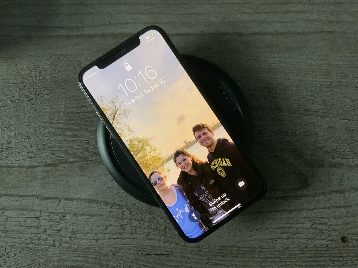 OtterBox OtterSpot Wireless Charging System review: Stackable and ...