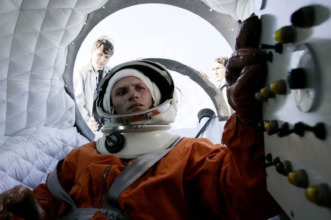 Moonshot Rivalry Grabs Spotlight in 'Space Race: The Untold Story' | Space