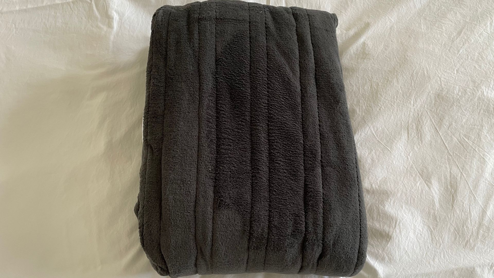 Slumberdown Cosy Hugs Heated Throw review: the hottest model | Woman & Home