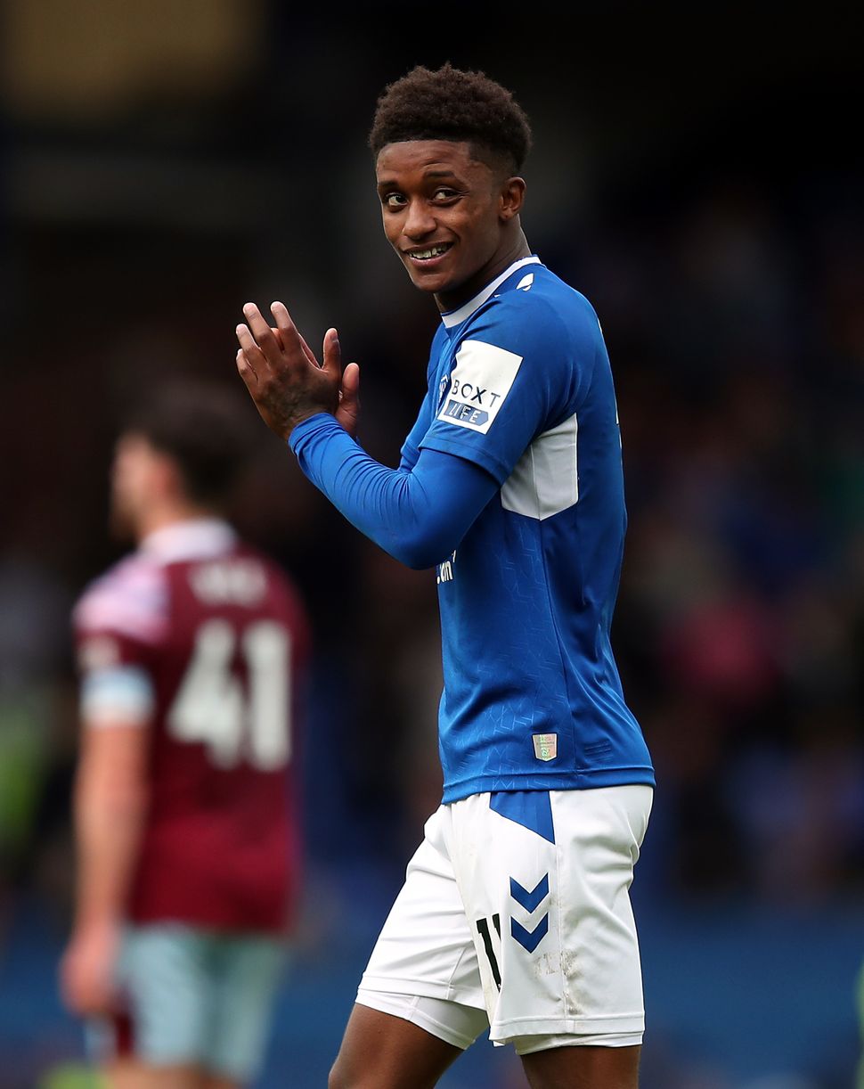 Demarai Gray: Confidence in Everton camp superior to last season ...