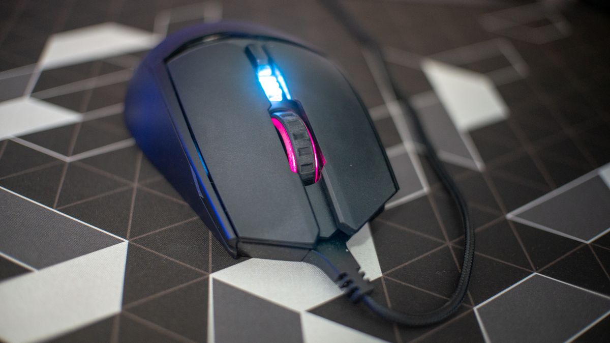 Cooler Master MM830 gaming mouse review | TechRadar