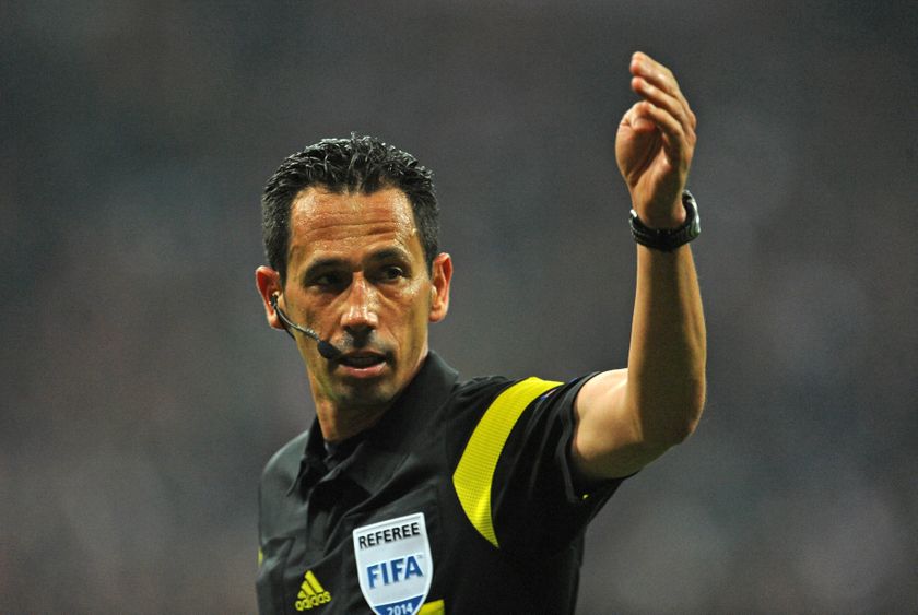 The most iconic football referees | FourFourTwo