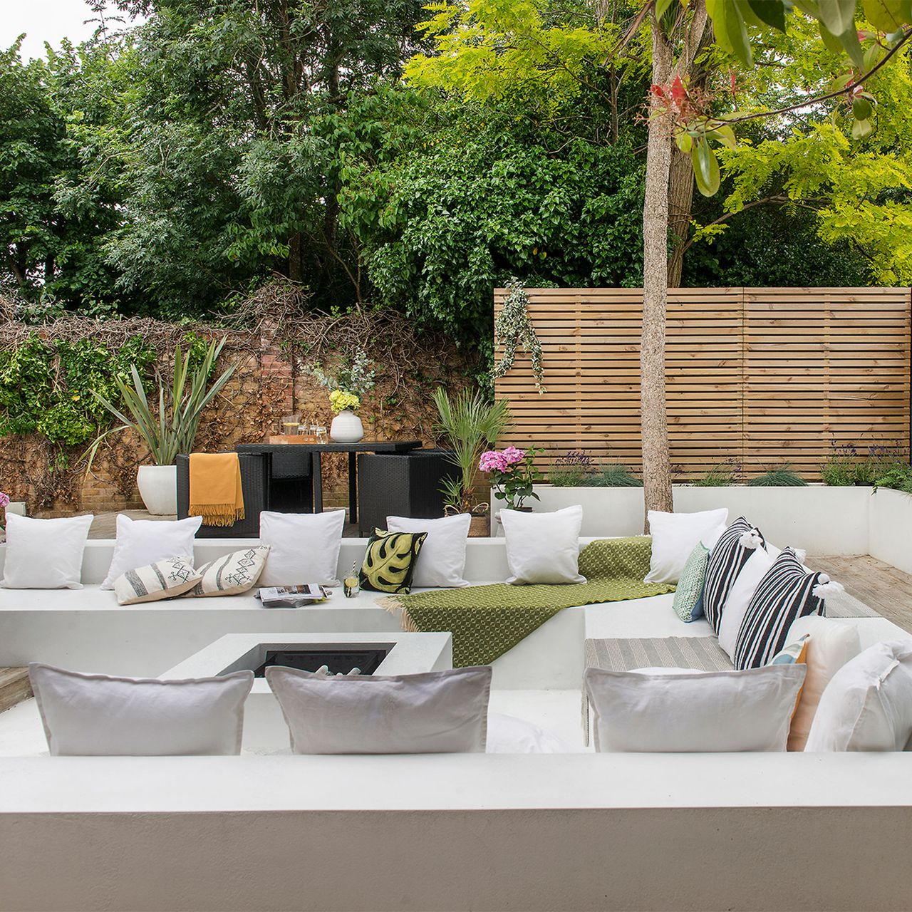 From scruffy concrete slabs to stunning sunken garden | Ideal Home