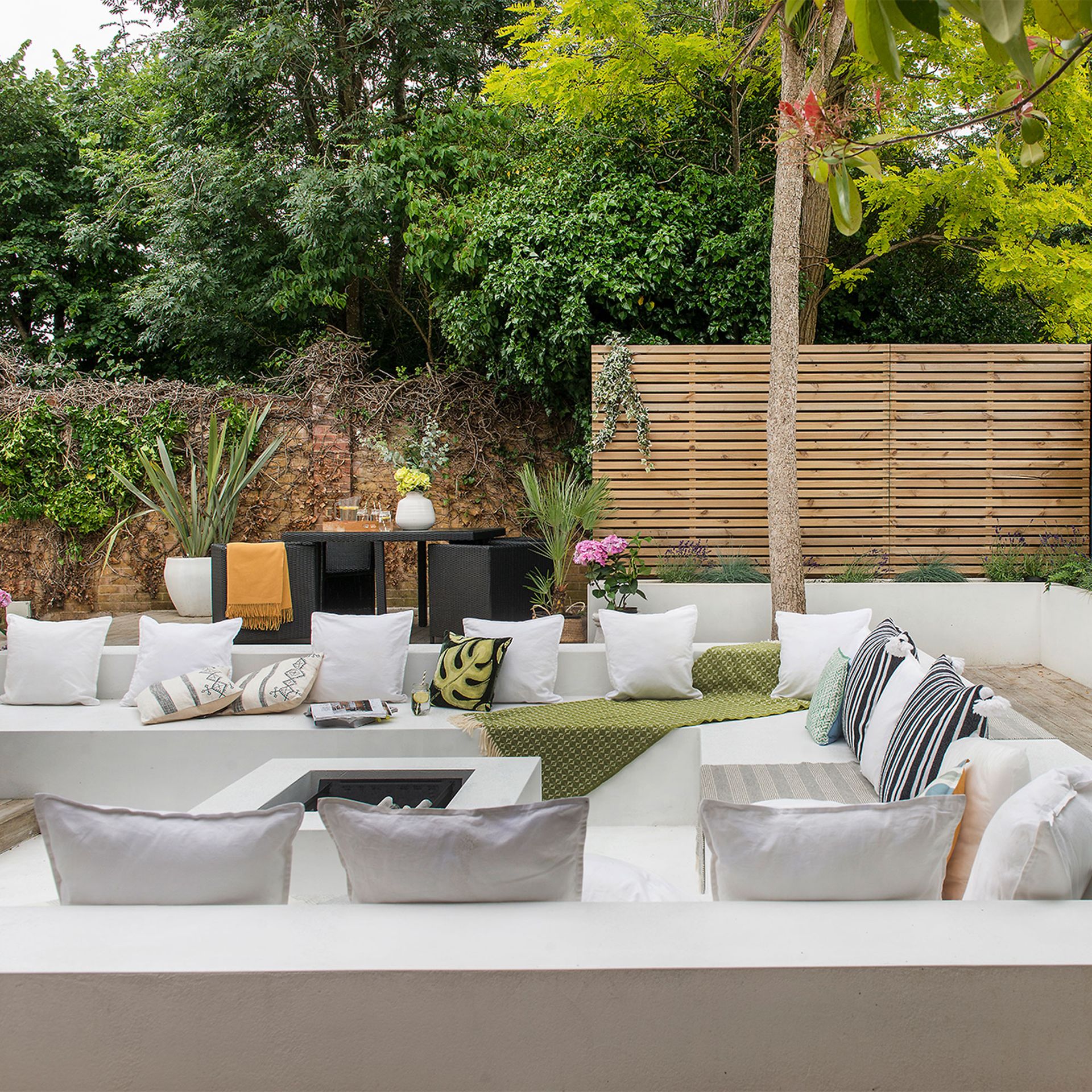 From scruffy concrete slabs to stunning sunken garden | Ideal Home