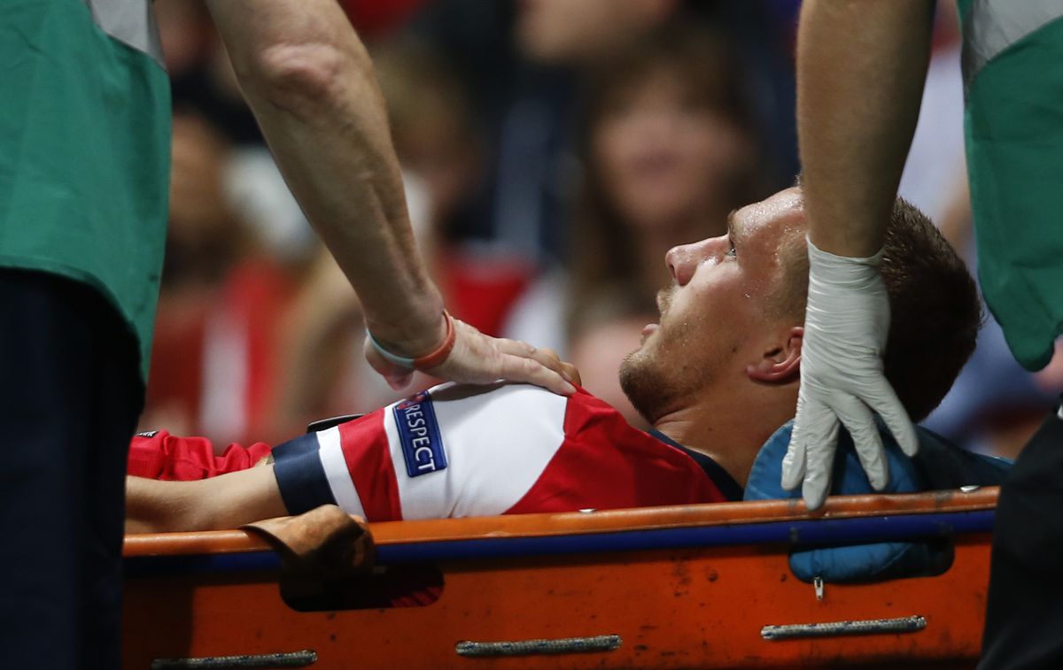 Hamstring injury sidelines Podolski for three weeks | FourFourTwo