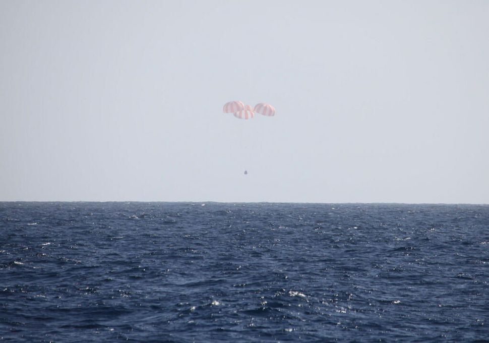 SpaceX Dragon Capsule's 2nd Space Station Cargo Delivery (Photos) | Space