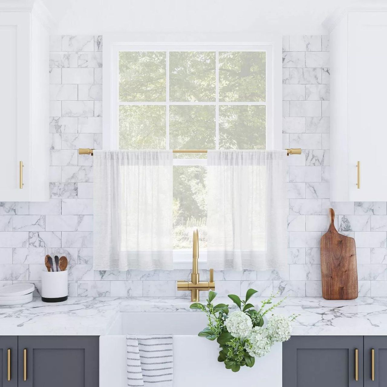 Small Kitchen Window Treatments — Ideas That Are Big on Style | Livingetc
