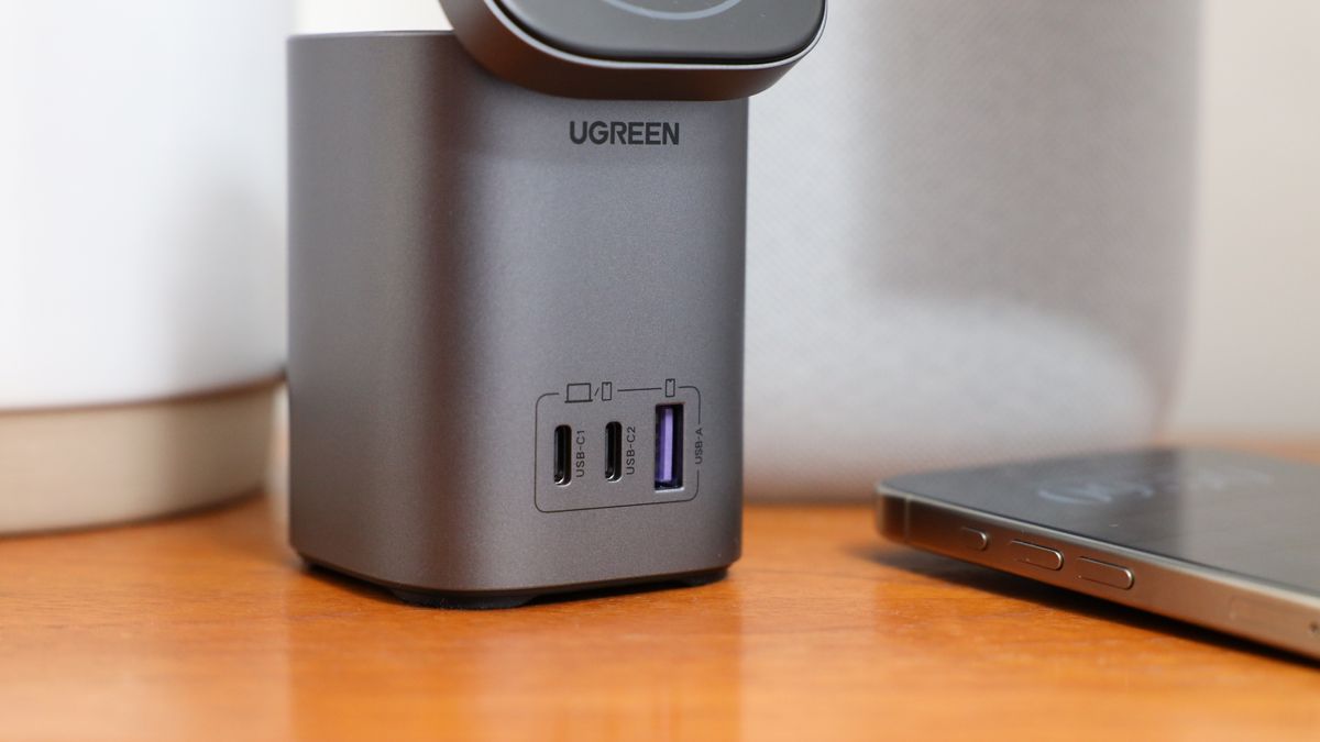 Ugreen Nexode 100W GaN with 15W MagSafe Charging Station review ...