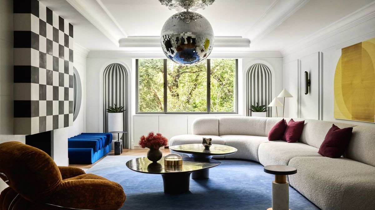 This Disco Interior Trend Will Stick Around After New Years | Livingetc