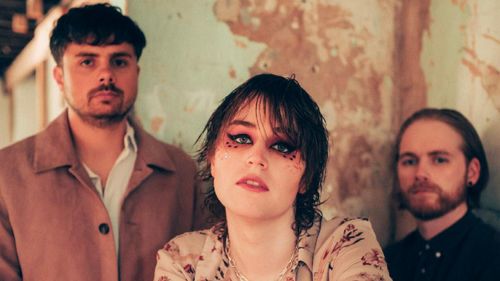 Why Split Dogs could be the new/old sound of punk to come | Louder