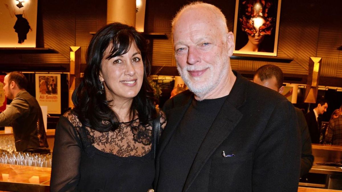 Gilmour tops UK album chart | Louder