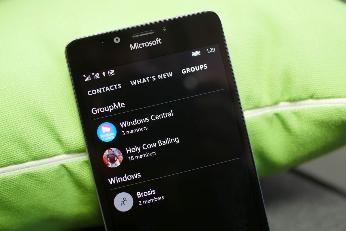 6 ways to improve your experience with the People app on Windows 10 ...