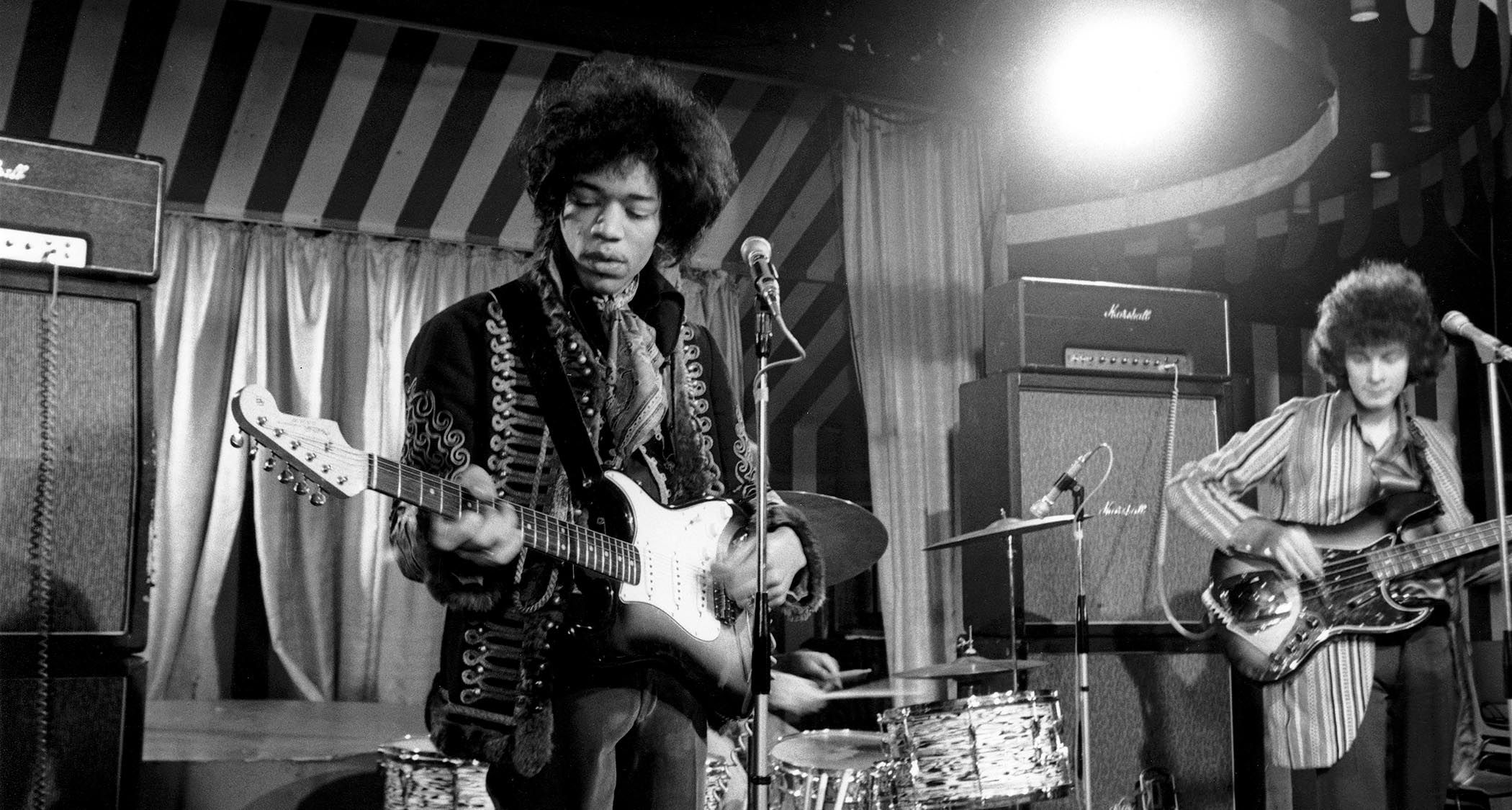 11 cover songs that Jimi Hendrix made his own | Guitar World