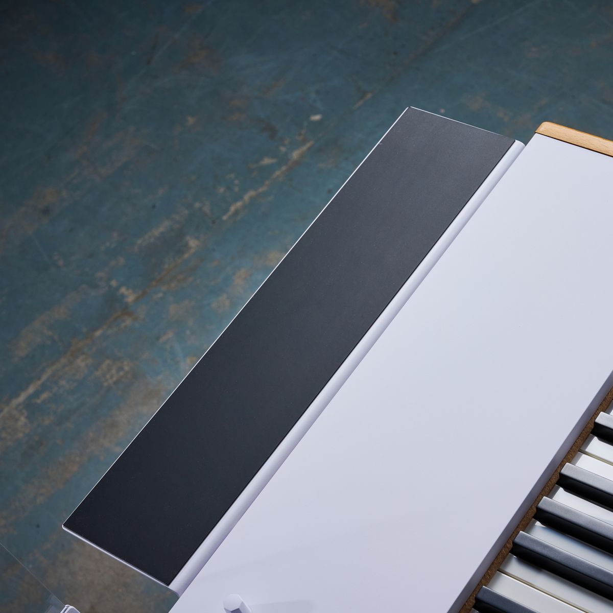 “Delivers streamlined DAW integration with an excellent hammer action ...