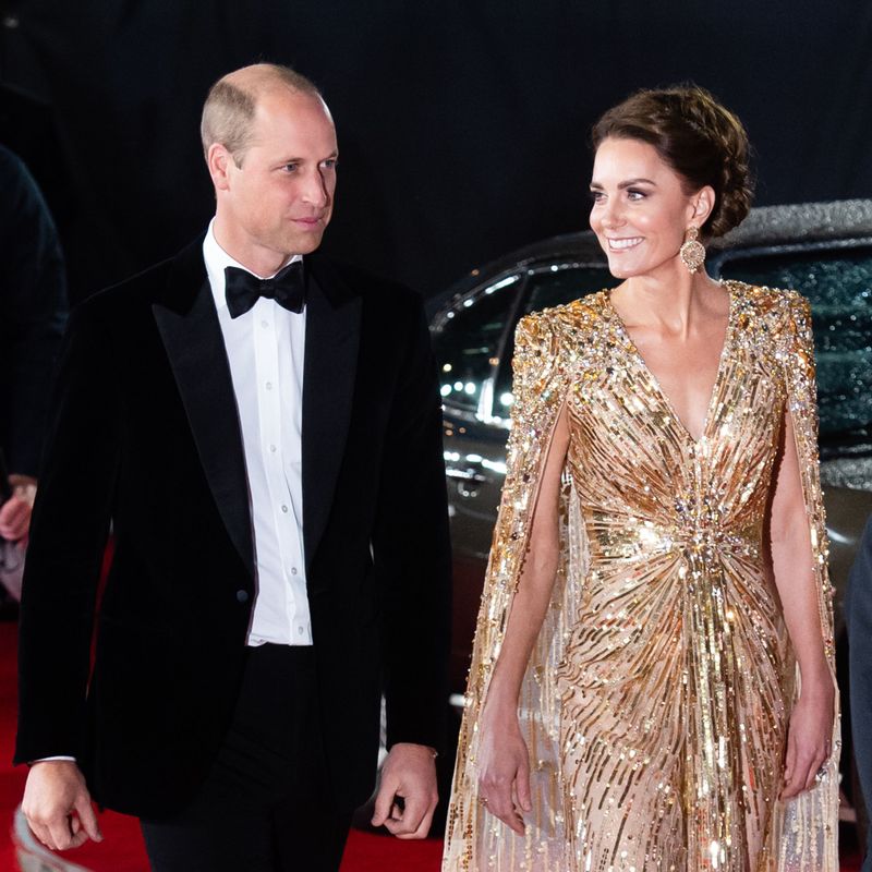 Obama and Prince George Photos - Obamas Lunch With Queen And Dine With ...