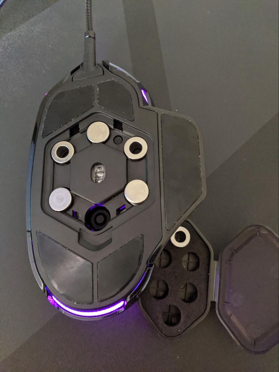 Corsair Nightsword RGB Gaming Mouse Review: Weight-Adjustable FPS Fun ...