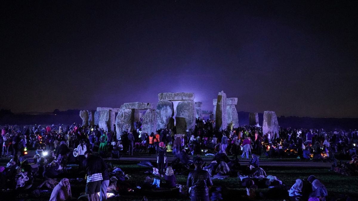 Summer solstice 2024 is here! See celebrations at Stonehenge and beyond ...