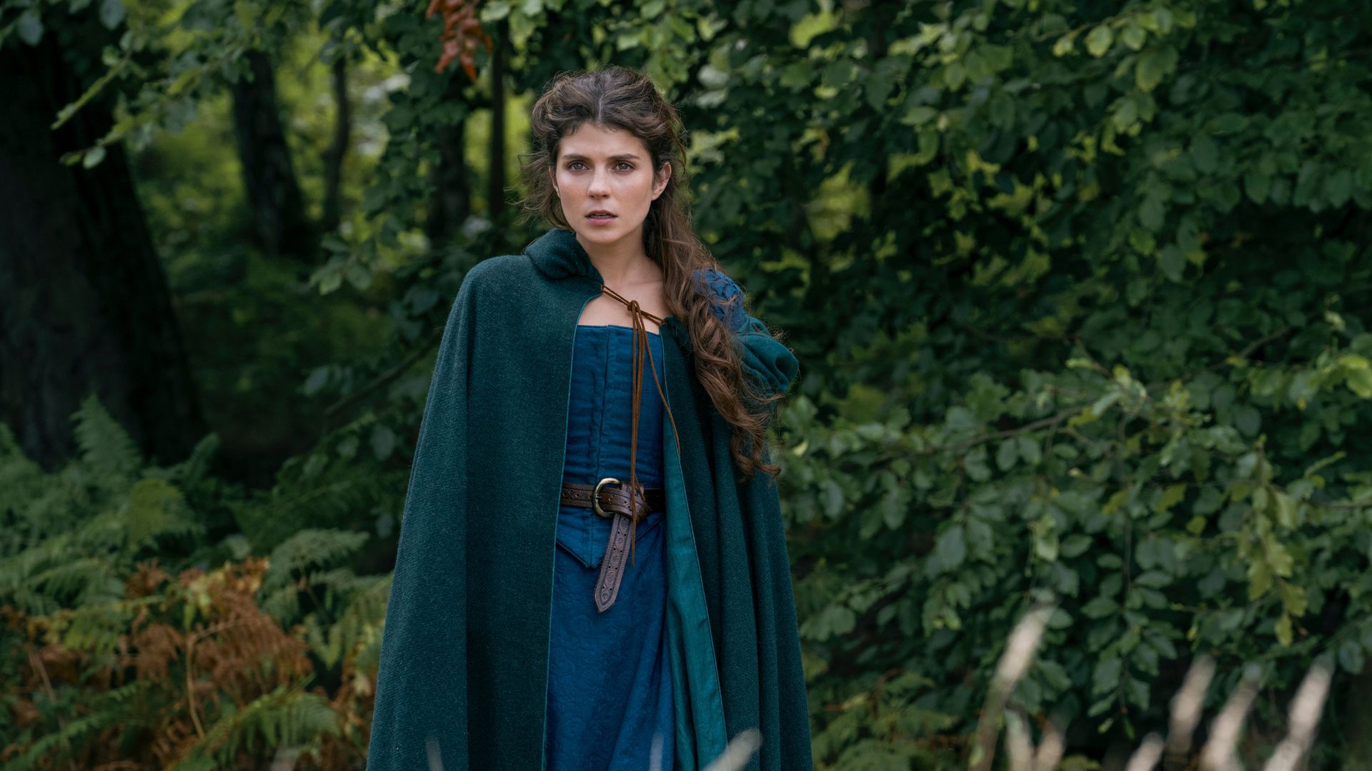 Who is the narrator in My Lady Jane and who else is in the cast ...