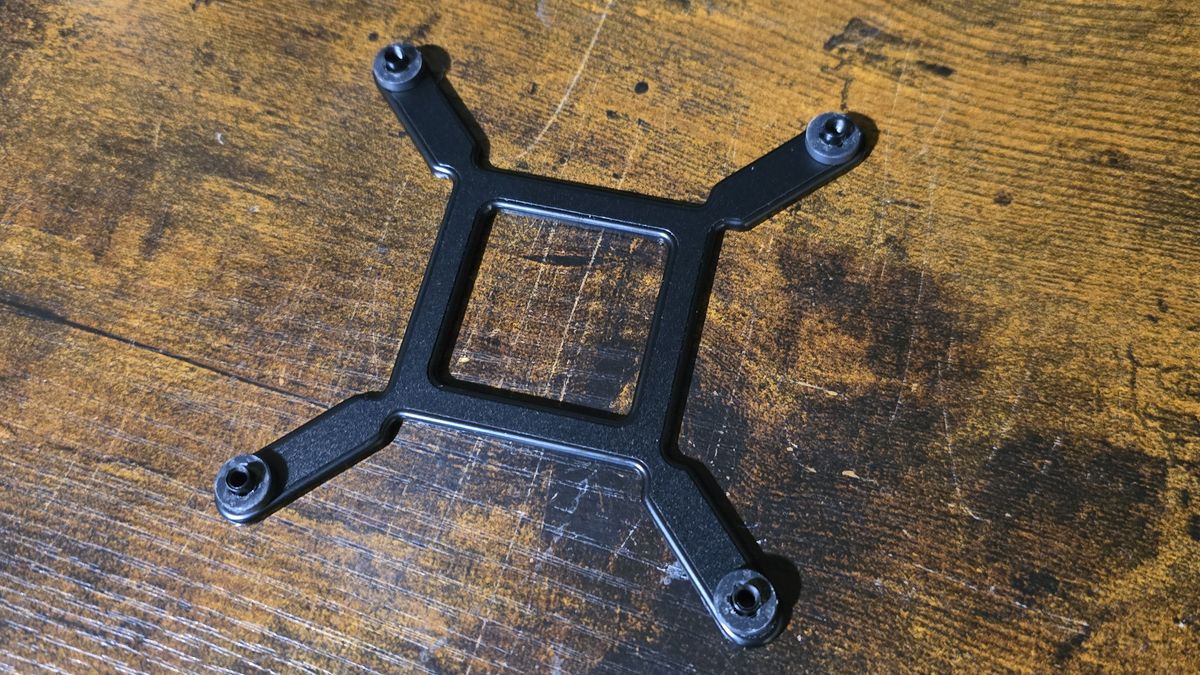 Corsair Titan 360 RX RGB AIO review: Excellent for iCue | Tom's Hardware