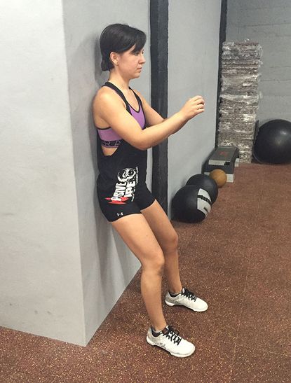 Thigh exercises: Follow our fitness expert's 30-day plan | GoodtoKnow