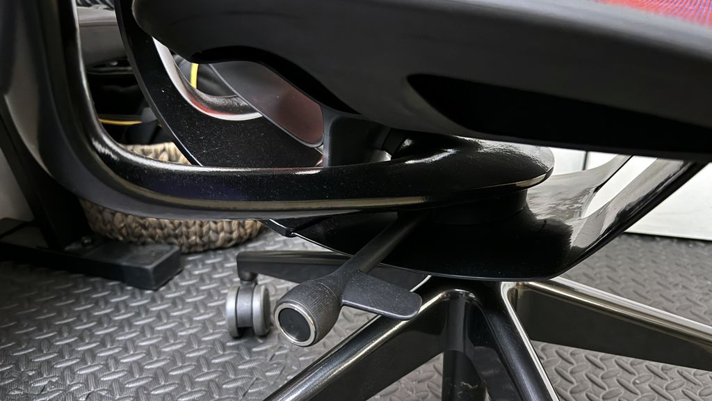 Steelcase Karman High Back Review: Adaptable frame, now with a headrest ...