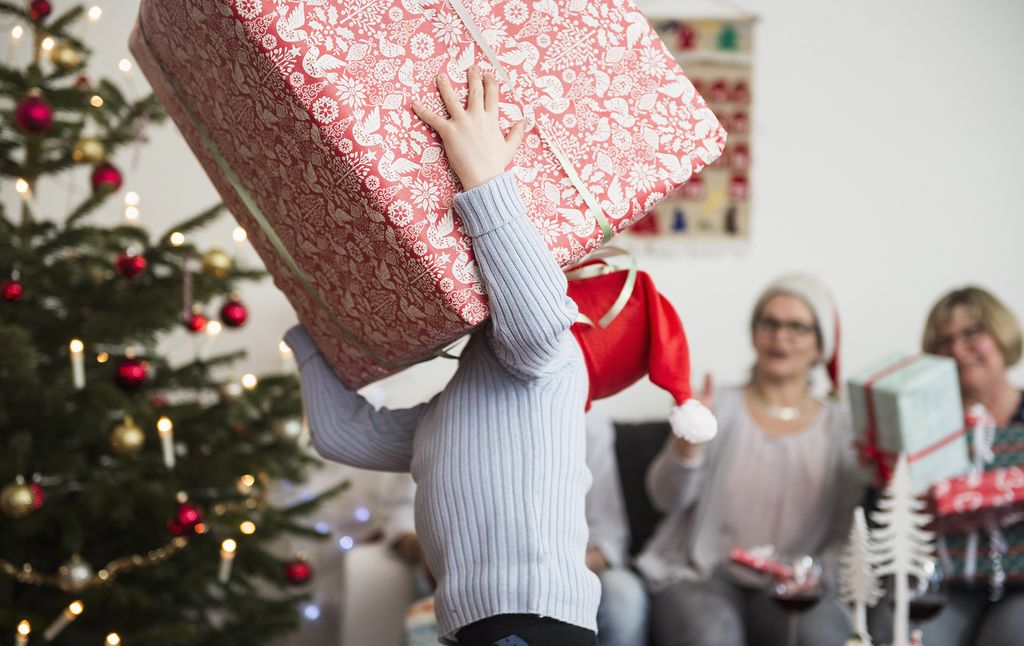 Fun ways to give your kids their Christmas presents | GoodTo