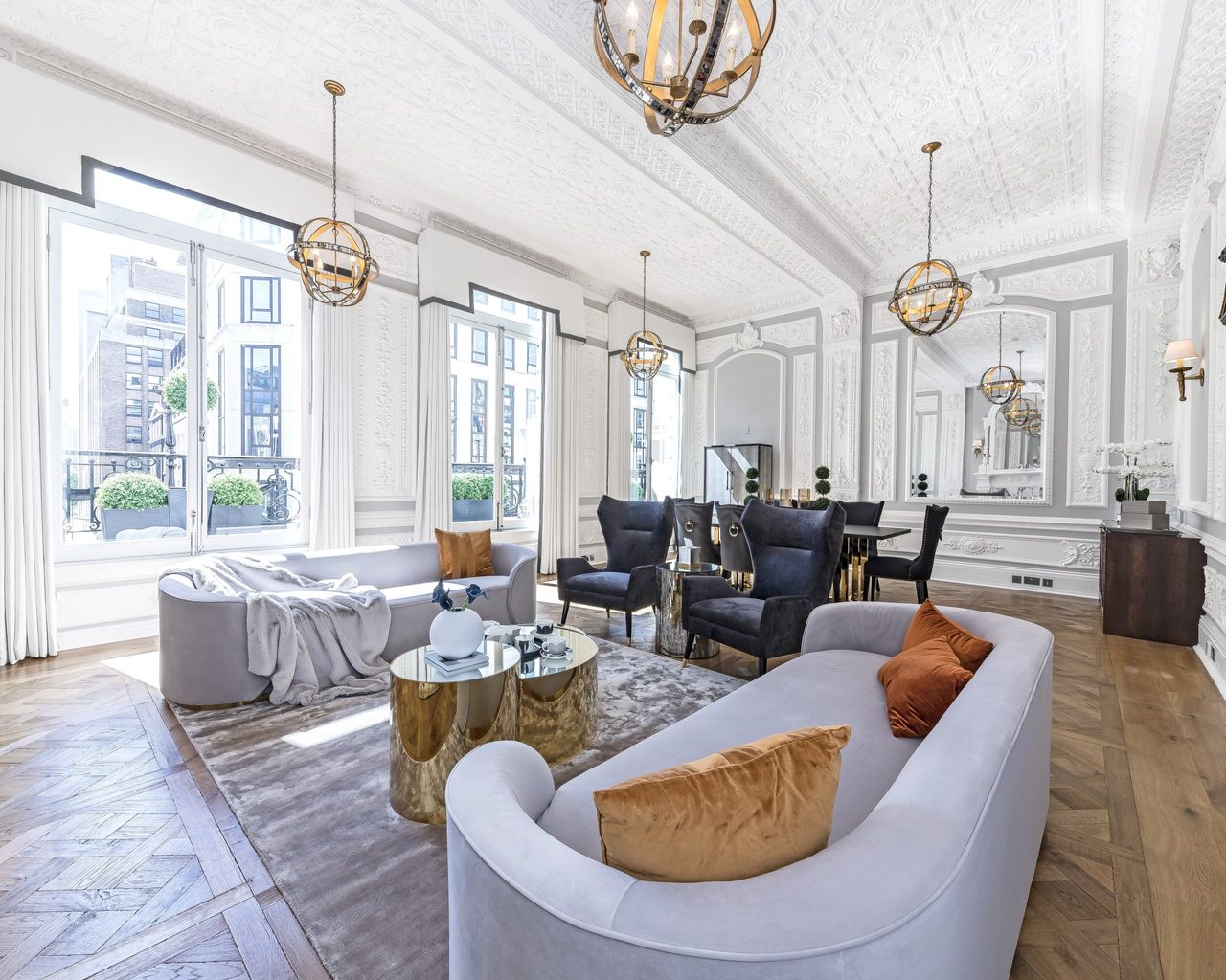 Titanic apartment: See inside flat that inspired design of Titanic ...