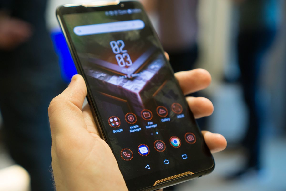 Asus takes aim at mobile gamers (and Razer) with a feature-packed ...