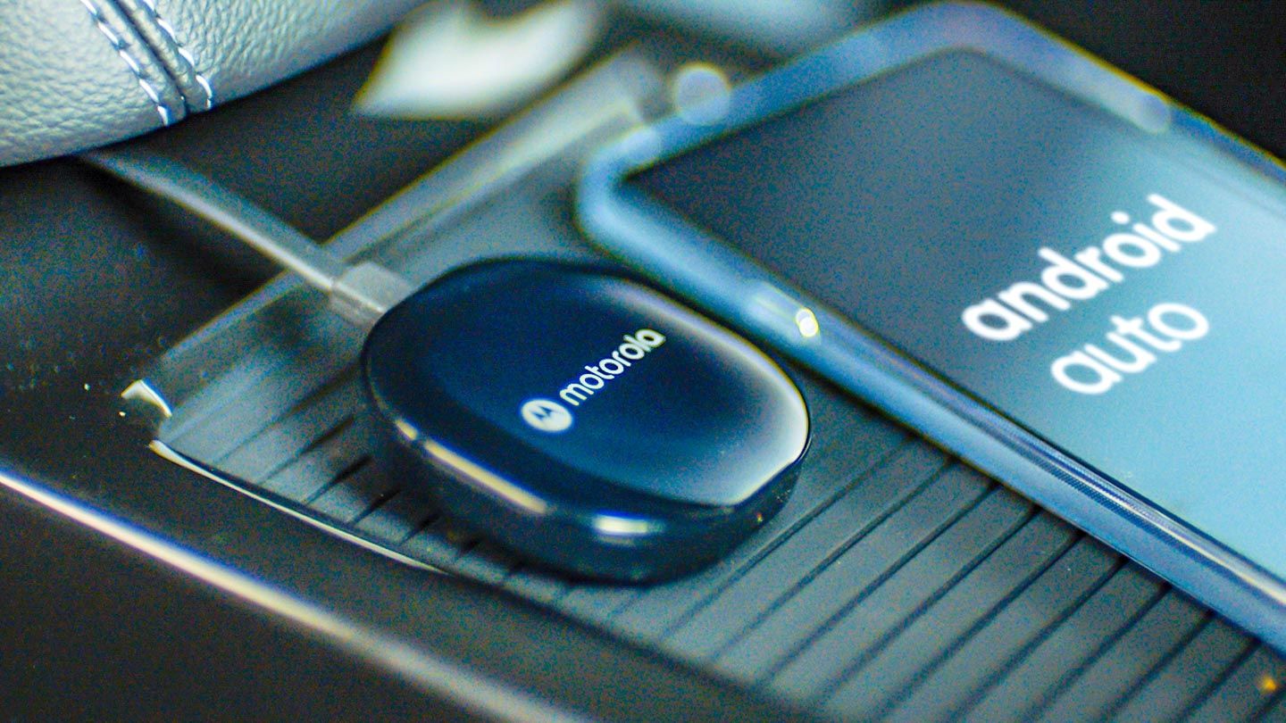 Motorola MA1 review: No frills Android Auto — without the wires | Tom's ...