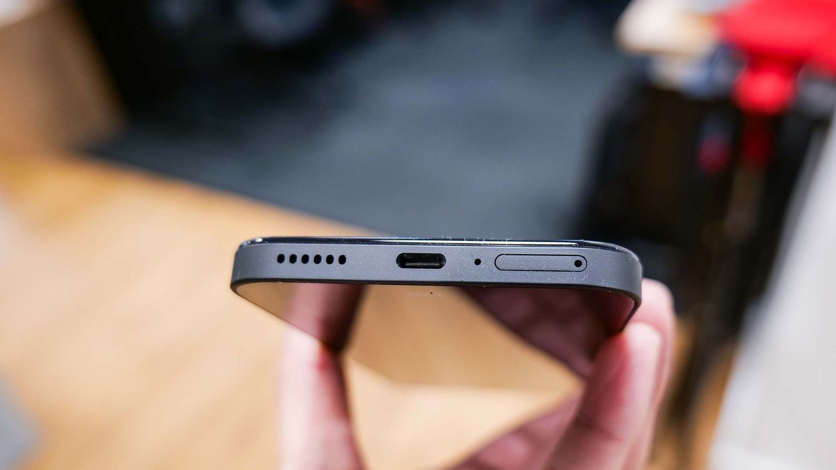 Nothing Phone 2a Review: Pixel 7a and iPhone SE should be scared | Tom ...