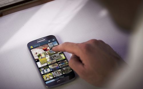 Digital devices set to take over as UK spends less time watching TV ...