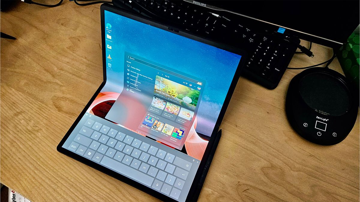 Lenovo ThinkPad X1 Fold Gen 2 laptop review | Space