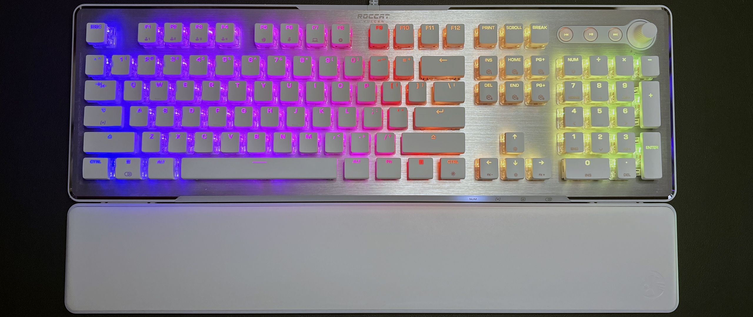 Roccat Vulcan II Review: Also Very Pretty | Tom's Hardware