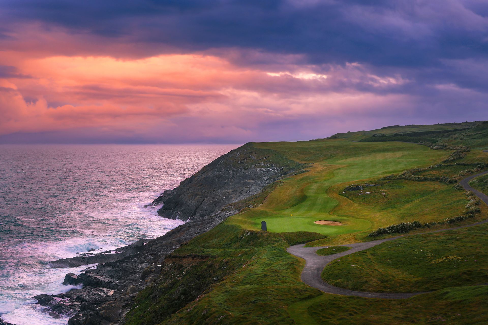Old Head Golf Links: Course Review, Green Fees, Tee Times and Key Info ...