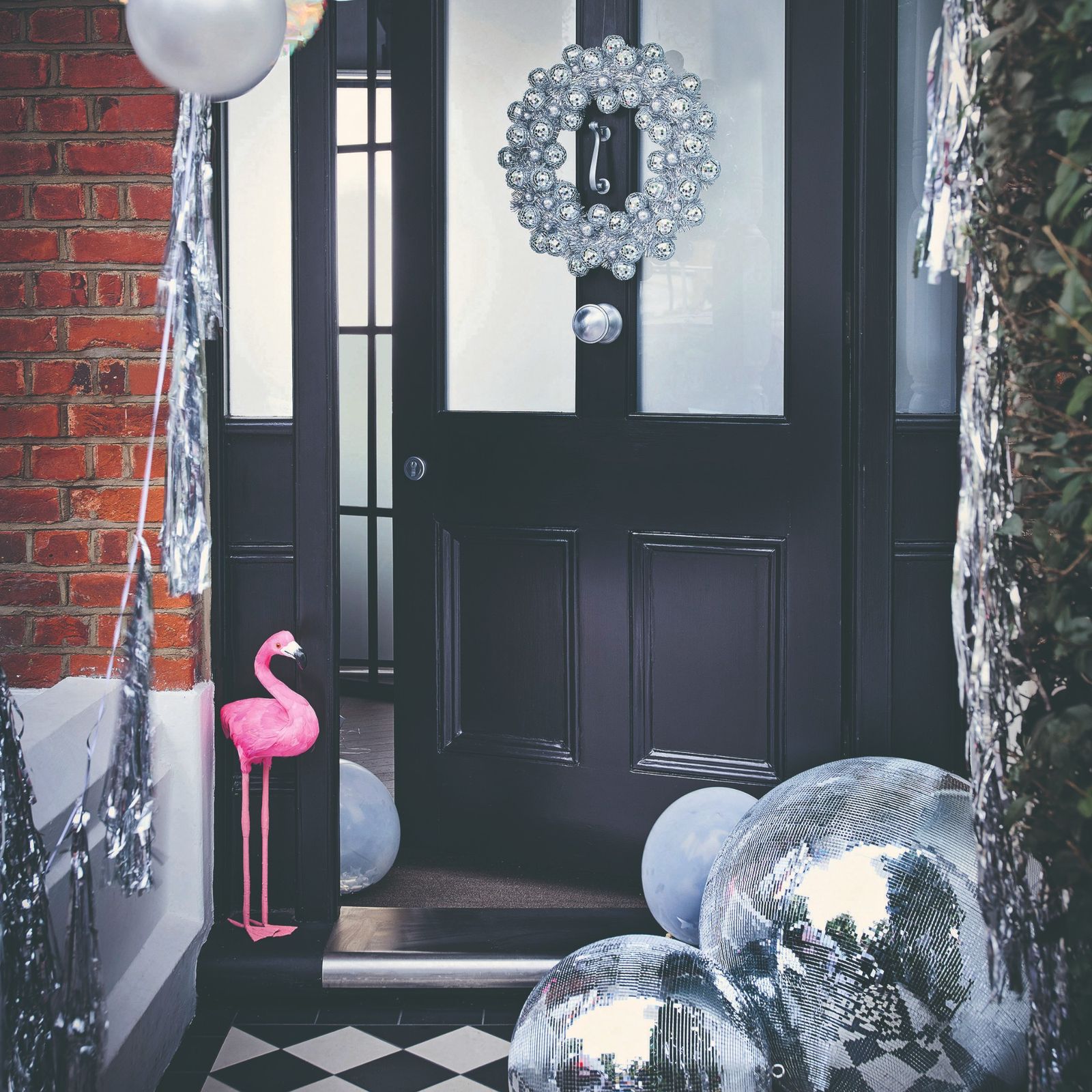 How to style the 'effortlessly cool' chrome Christmas trend | Ideal Home